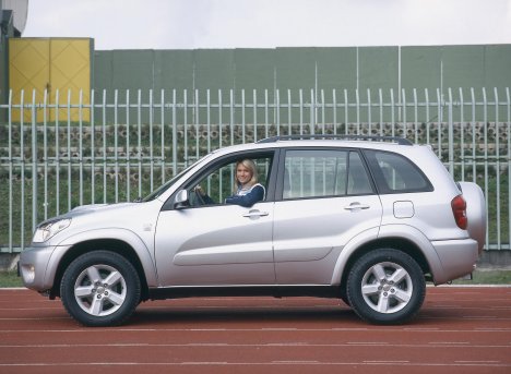 Toyota Adria d.o.o.: Jolanda Čeplak vozi Toyoto - Obvestila - Avto.info